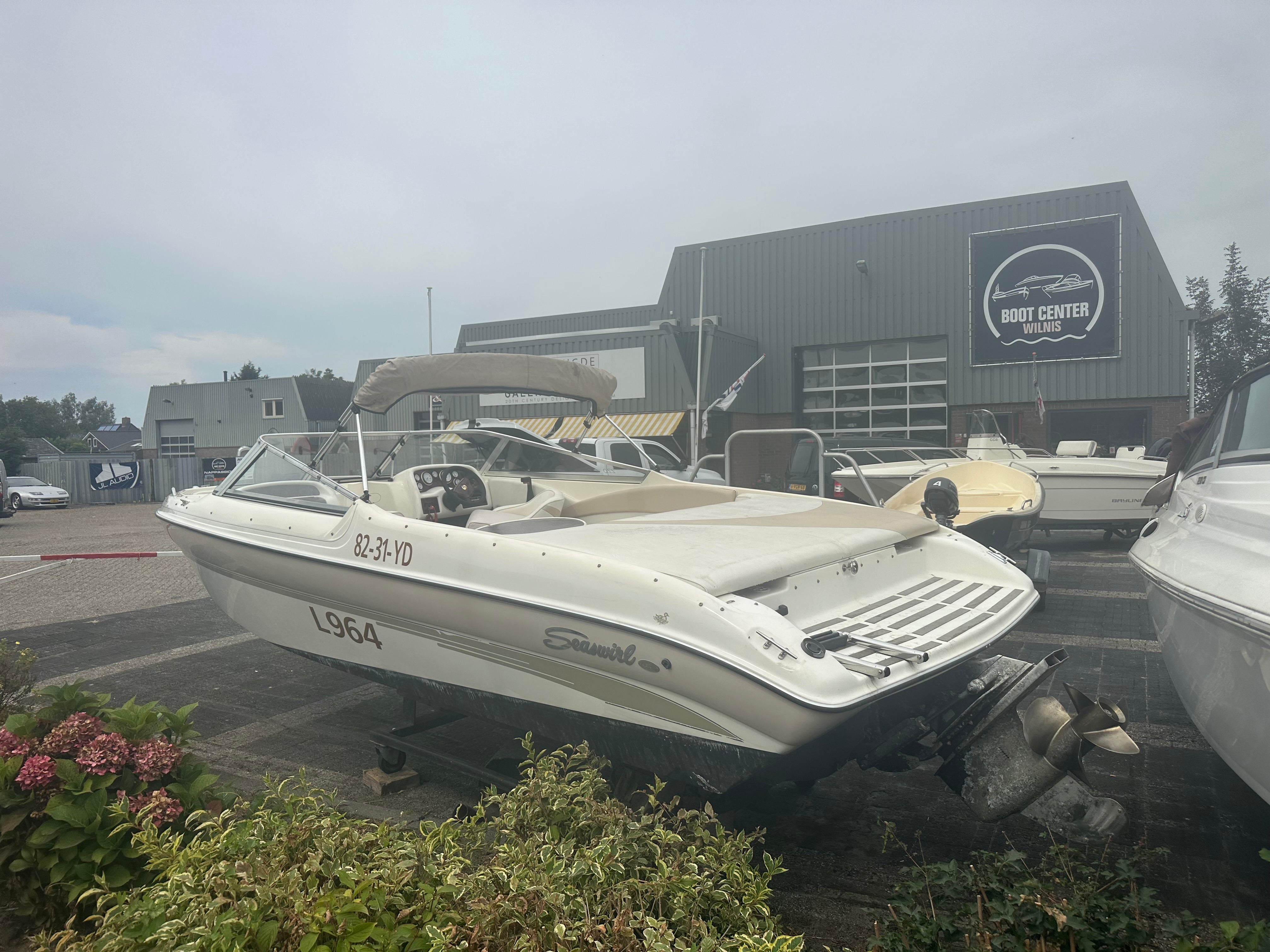 Koop hier een Spitfire-speedboot – BootCenterWilnis